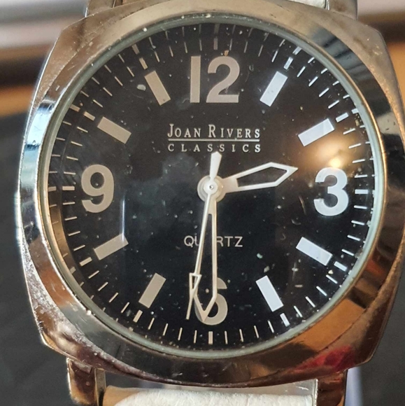 Joan Rivers | Accessories | 20 Joan Rivers Ckassics Silverblack Leather ...